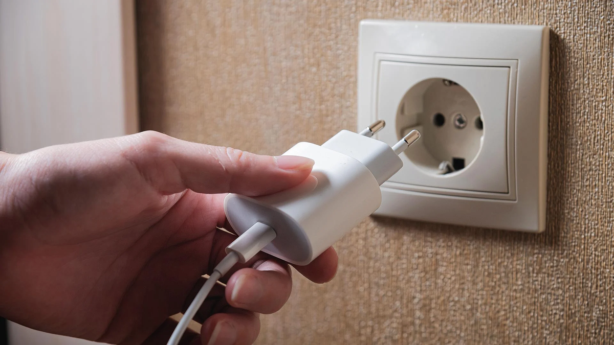 Vape Chargers: Different Types and How to Use Them – Vapecould